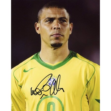 Signed Autograph RONALDO - All-Autographes.com