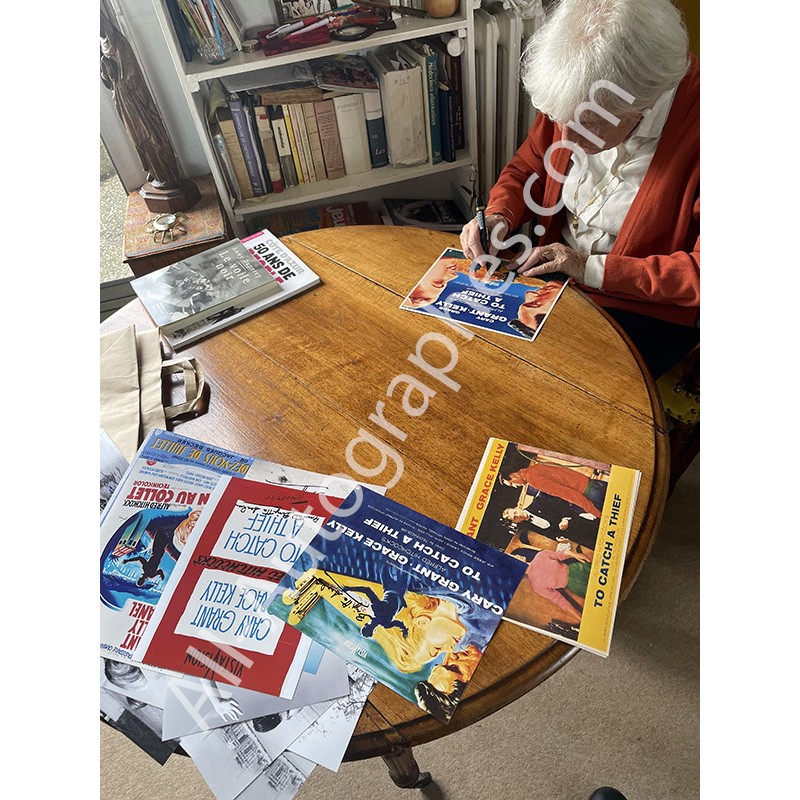 Signed Autograph AUBER Brigitte - All-Autographes.com