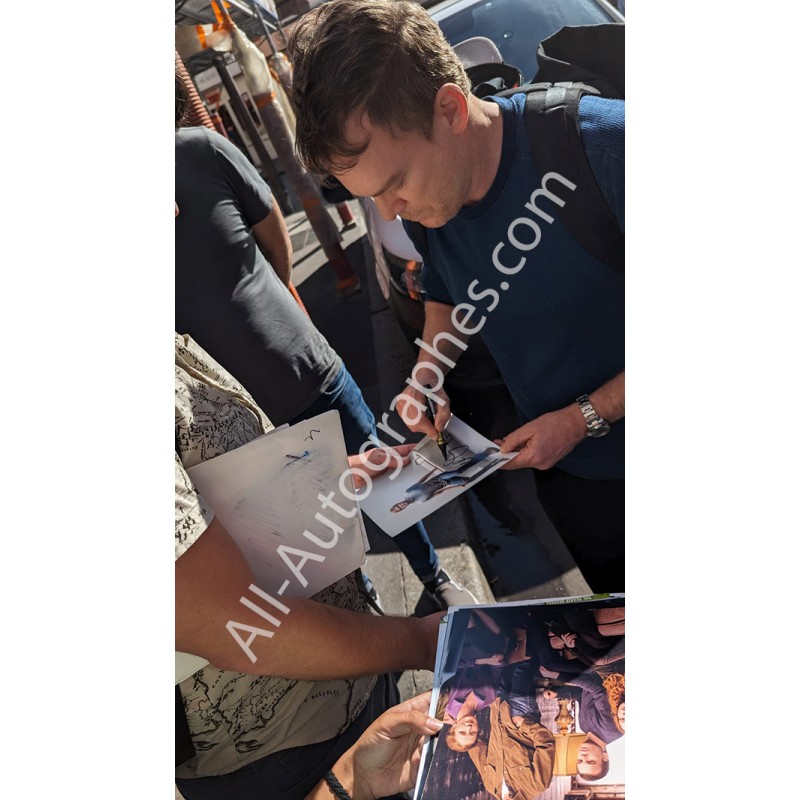 Autographe HALL Michael C. , Vente Photo Dédicacée HALL Michael C. - All