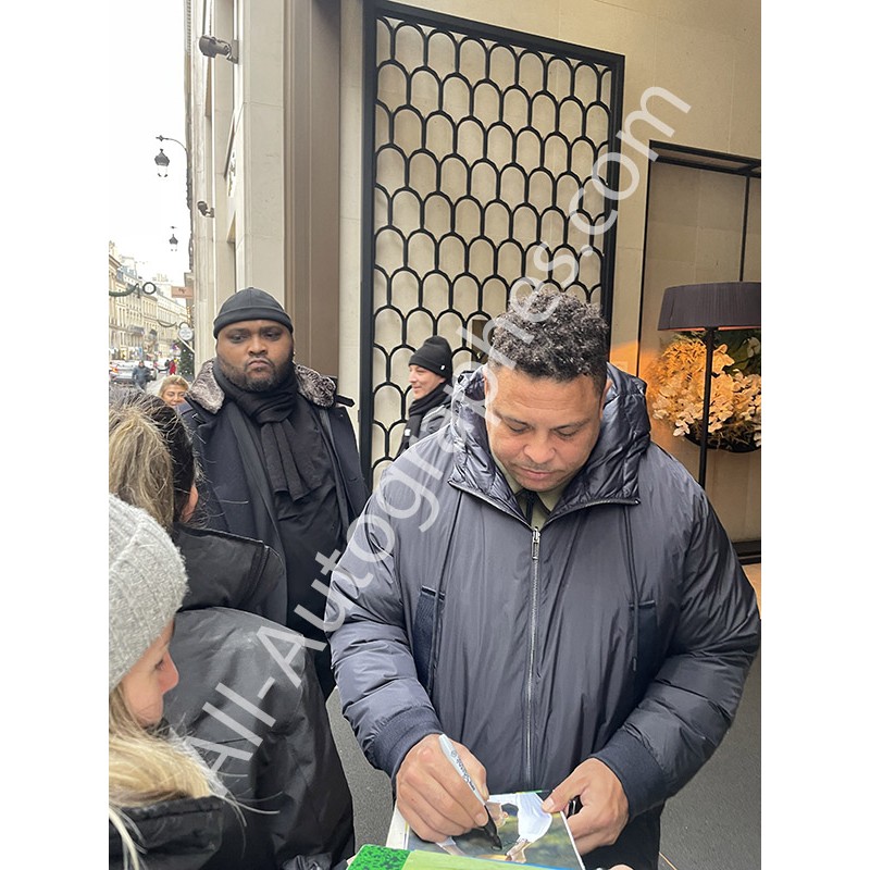 Signed Autograph RONALDO - All-Autographes.com