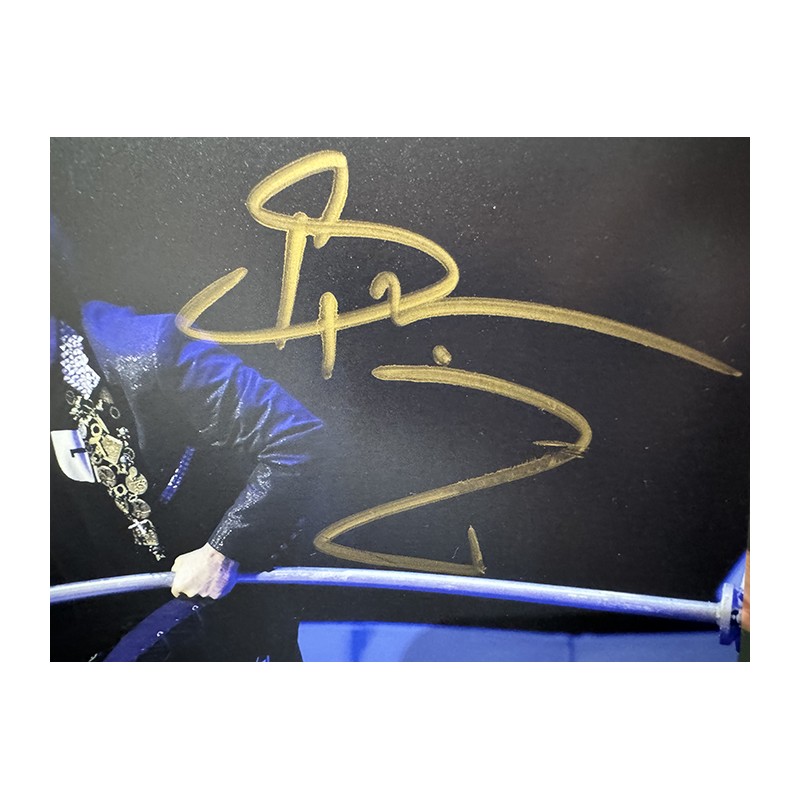 Signed Autograph DICKINSON Bruce (Iron Maiden) - All-Autographes.com