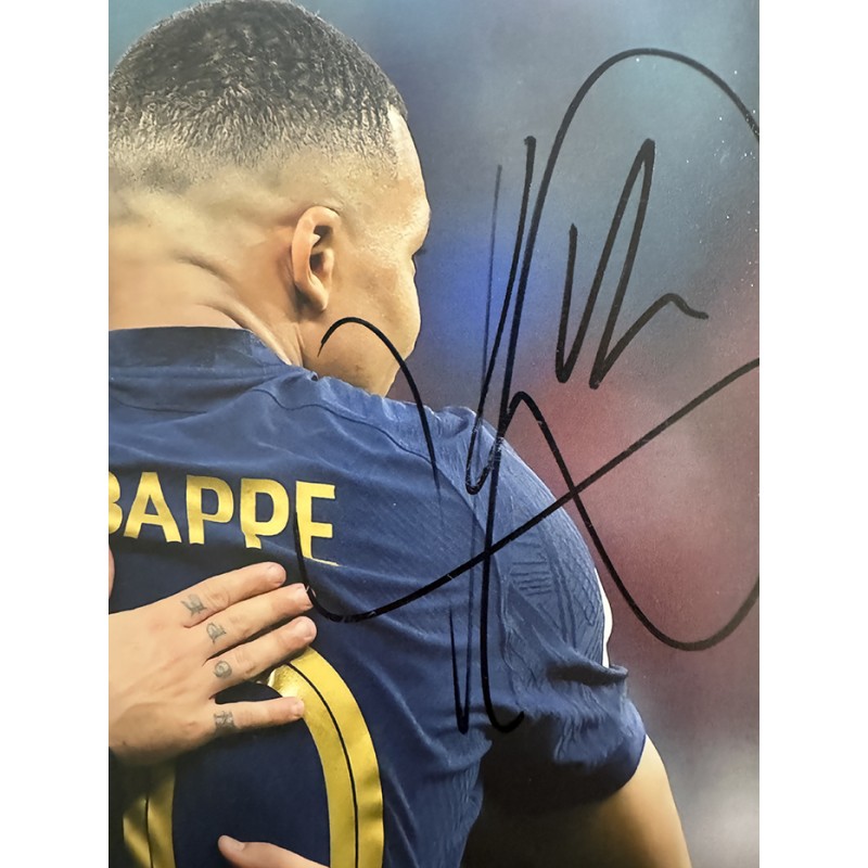 Signed Autograph MBAPPÉ Kylian - All-Autographes.com