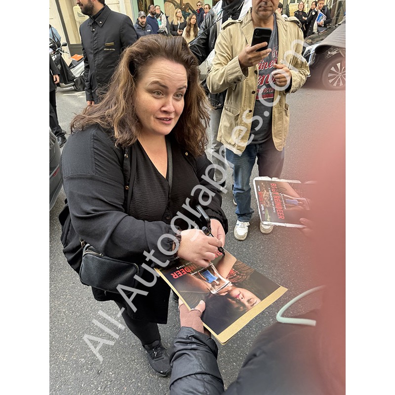 Signed Autograph GUNNING Jessica- All-Autographes.com