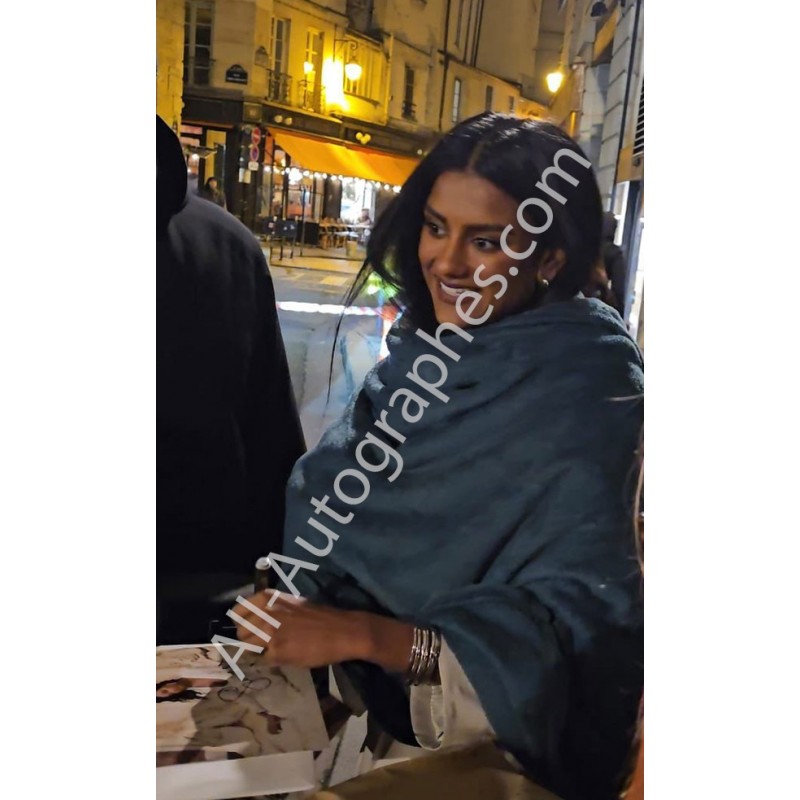 Signed Autograph ASHLEY Simone - All-Autographes.com