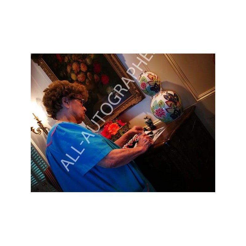 Signed Autograph PAGET Debra - All-Autographes.com