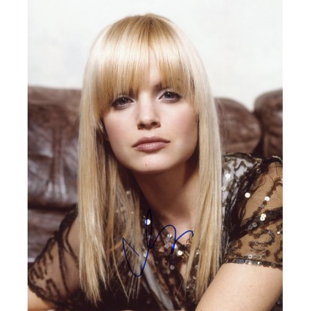 Signed Autograph SUVARI Mena - All-Autographes.com