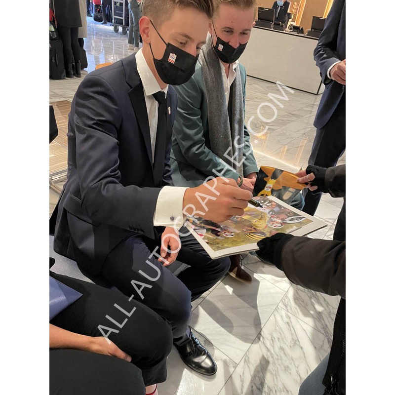 Signed Autograph POGACAR Tadej - All-Autographes.com