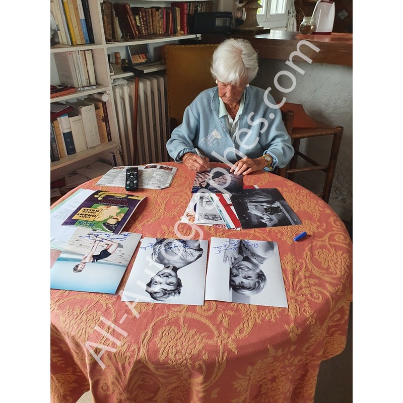 Signed Autograph AUBER Brigitte - All-Autographes.com