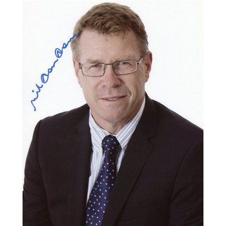 Signed Autograph FARR-JONES Nick - All-Autographes.com