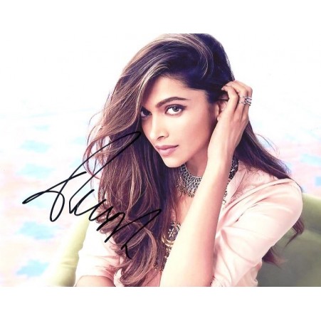 Signed Autograph PADUKONE Deepika - All-Autographes.com